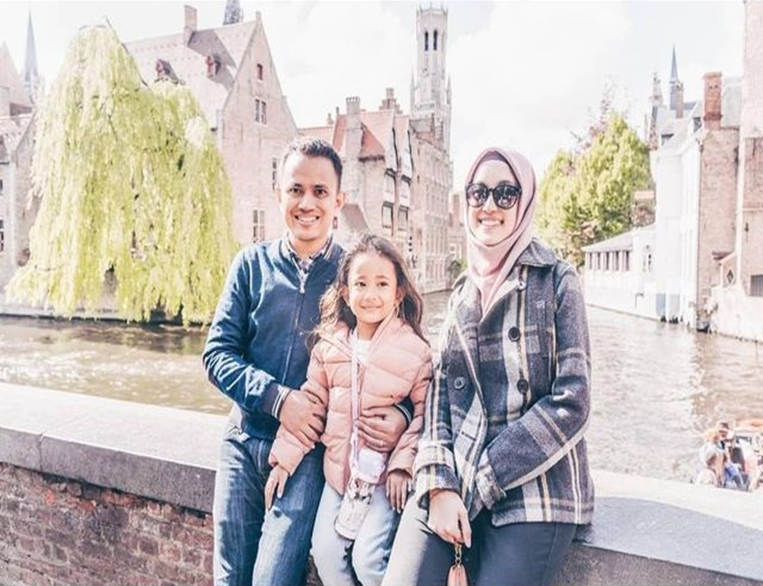 Talitha Chairunissa : Menjadi Ibu, Istri, Peneliti World Bank dan ...